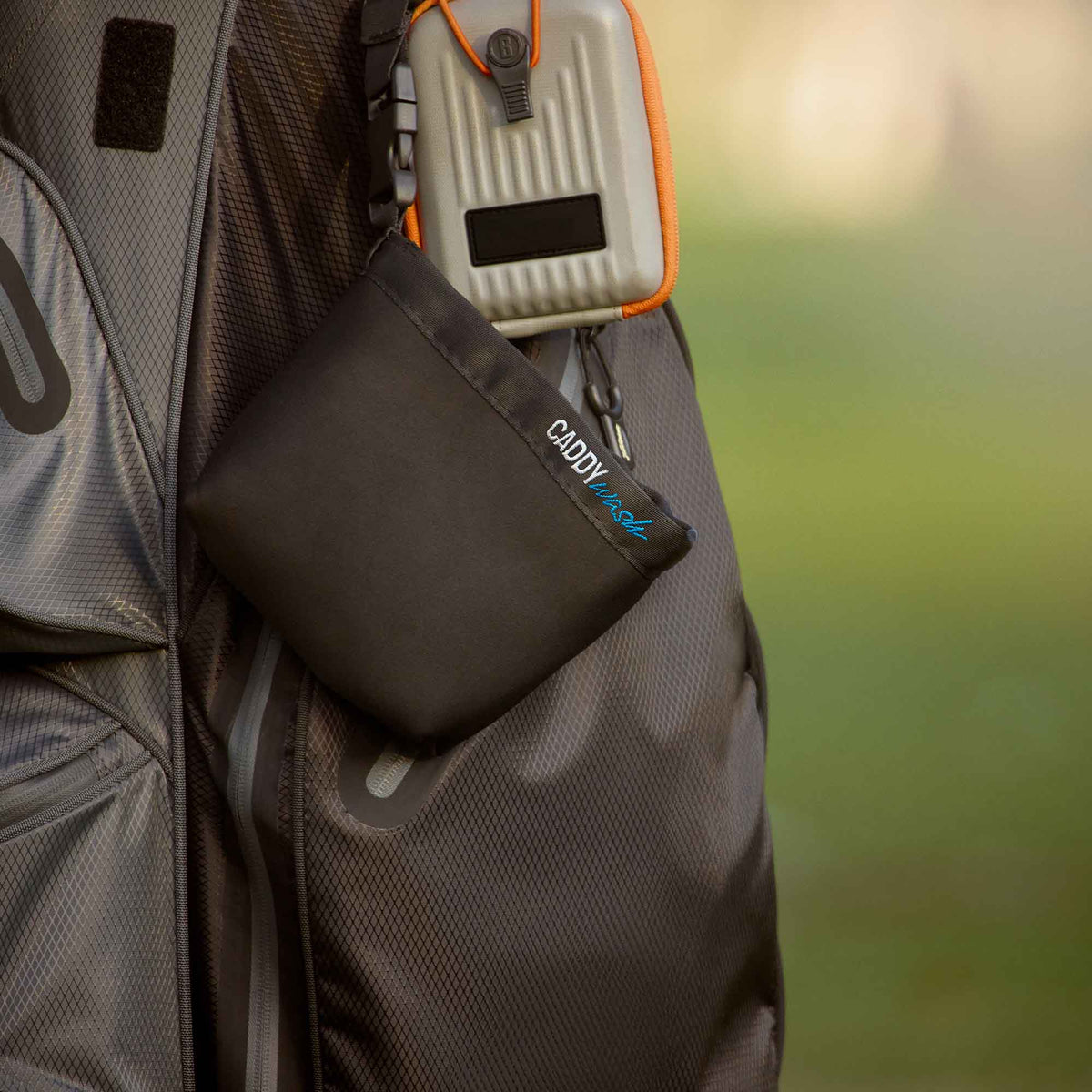 CADDYwash Golf Club Cleaner | Spotless clubs and balls