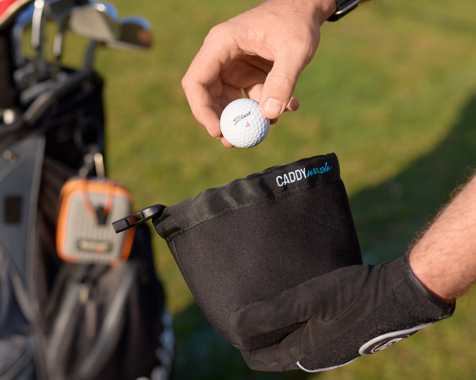 CADDYwash Golf Club Cleaner | Spotless clubs and balls